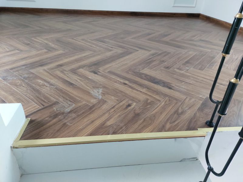 Sàn Gỗ Xương Cá Jawa Công Nghiệp Lắp Đặt Tại Bắc Ninh - Sàn gỗ công nghiệp
