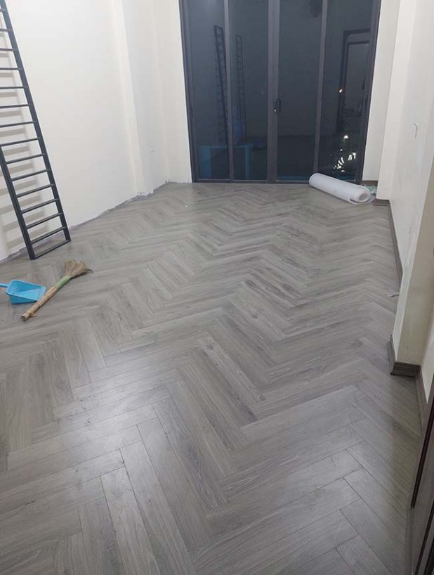 Sàn gỗ xương cá Clevel Jawa công nghiệp cốt gỗ đen HDF nhập khẩu ...